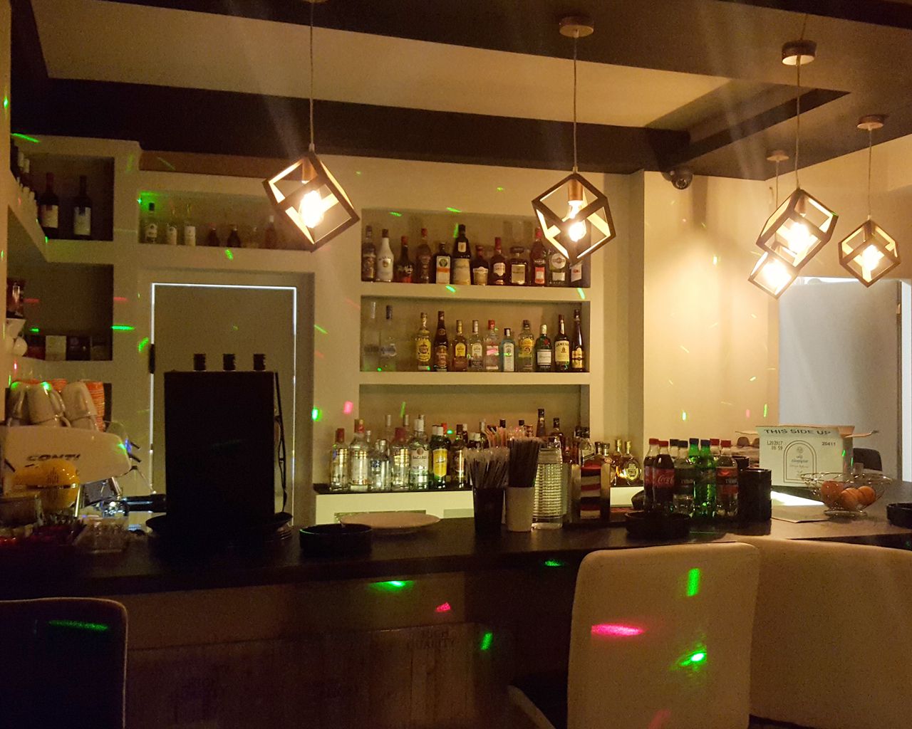 Κατασκευή Καφετέριας "Chris Cafe" στο Βύρωνα - Ropodis Construction