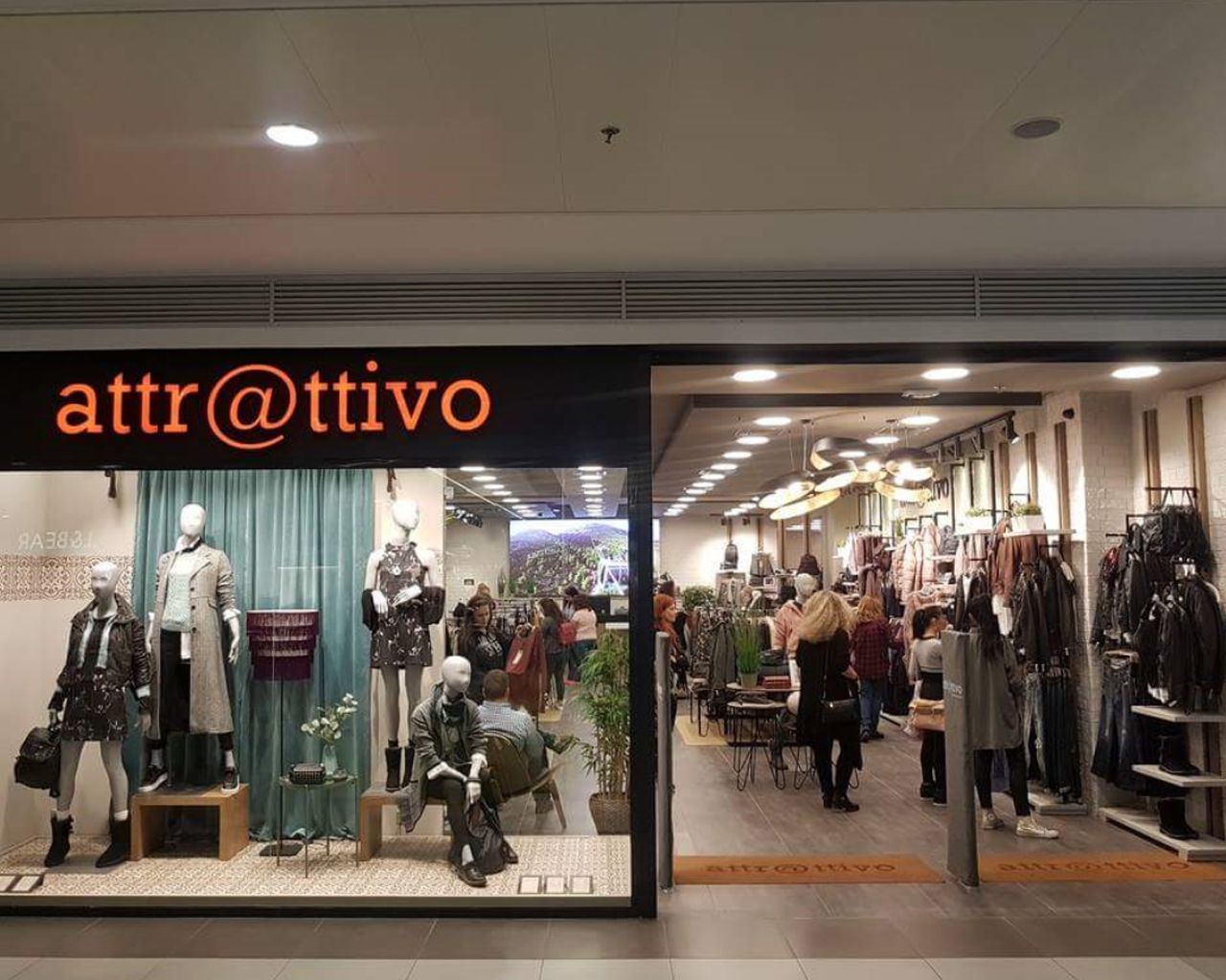 Ανακαίνιση Καταστήματος Attrattivo στο Metro Mall - Ropodis Construction